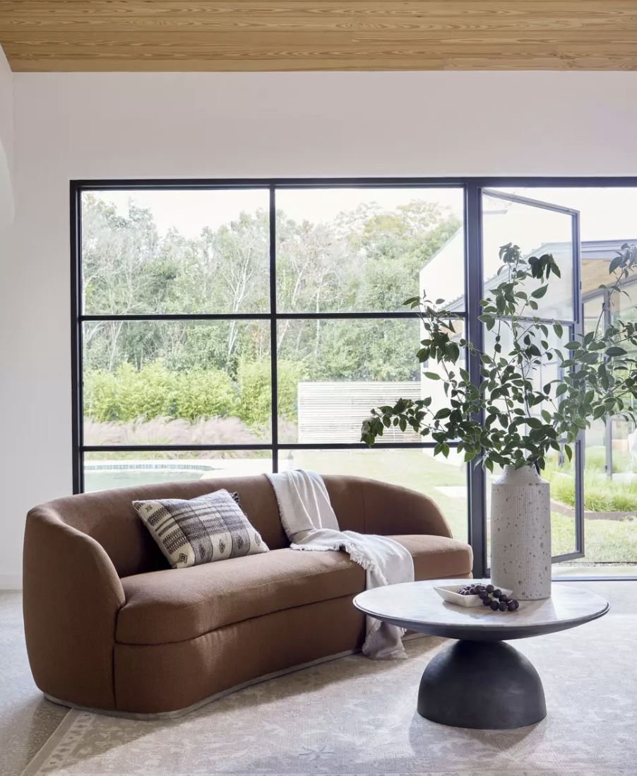 Design Harmony: Crafting a Stylish Room with Mixed Materials - Zin Home