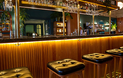 How Bar Lighting Creates a Unique Atmosphere for Customers - Flexfire LEDs