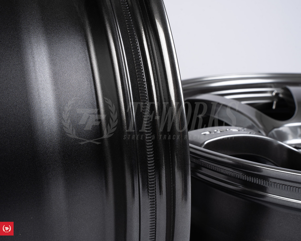RAYS GramLights 57DR - 18x9.5 +38 (5x114) - Grace Silver - Touge Factory