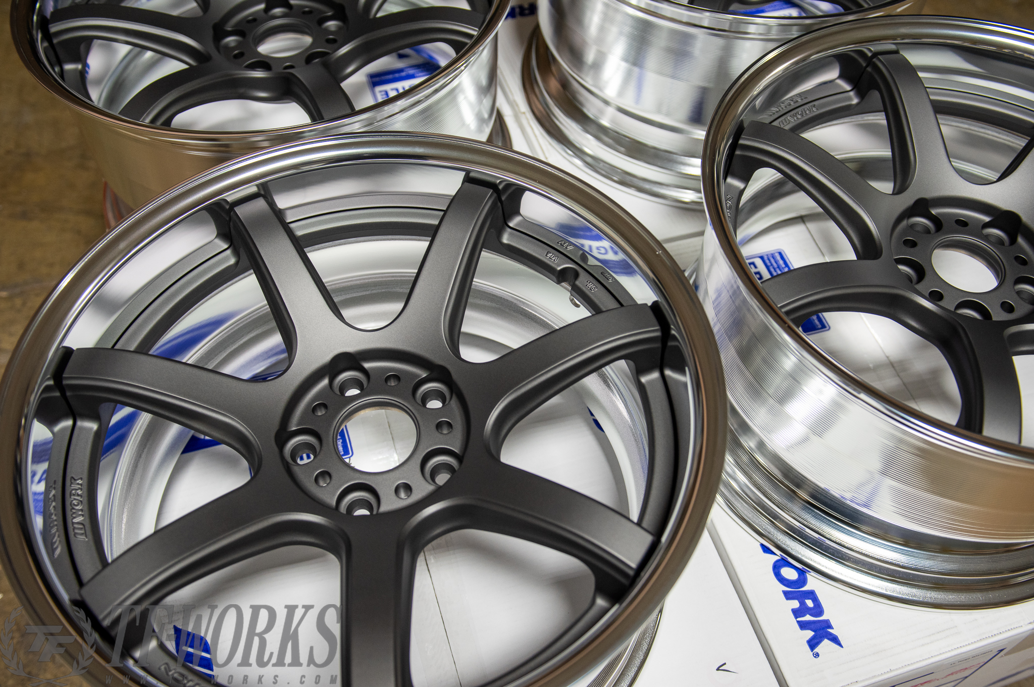 Work Emotion T7R 2P 18x9.5+22 5x114.3 - Matte Gunmetal