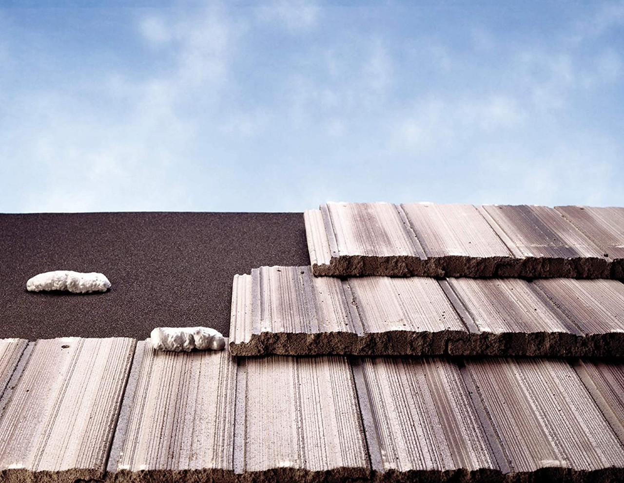 DuPont TILEBOND Roof Adhesive, 28 oz. with Reusable Straw, Case of 12 ...