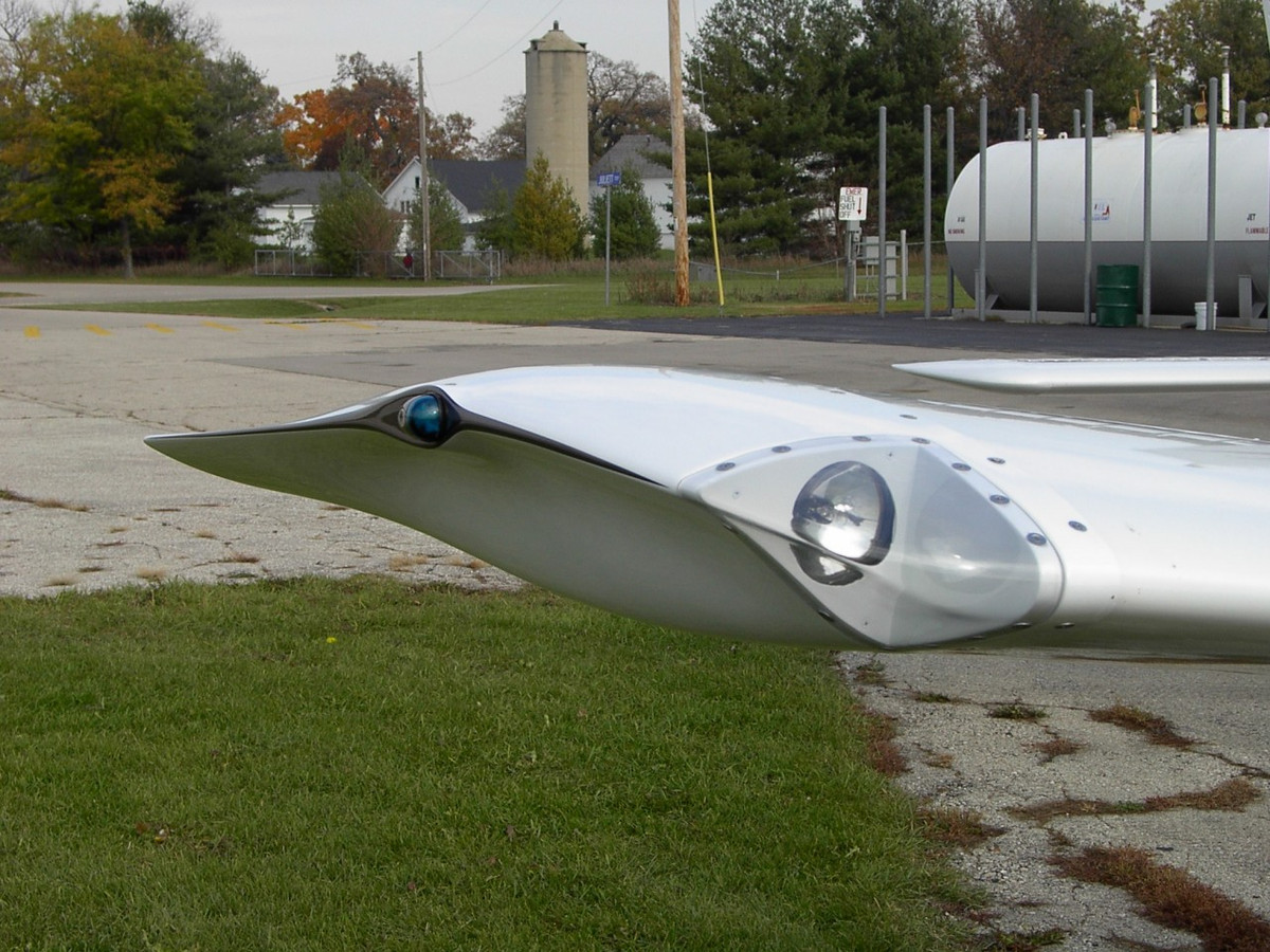 Piper PA-28 Wing Tips With Landing Lights by Knots 2U