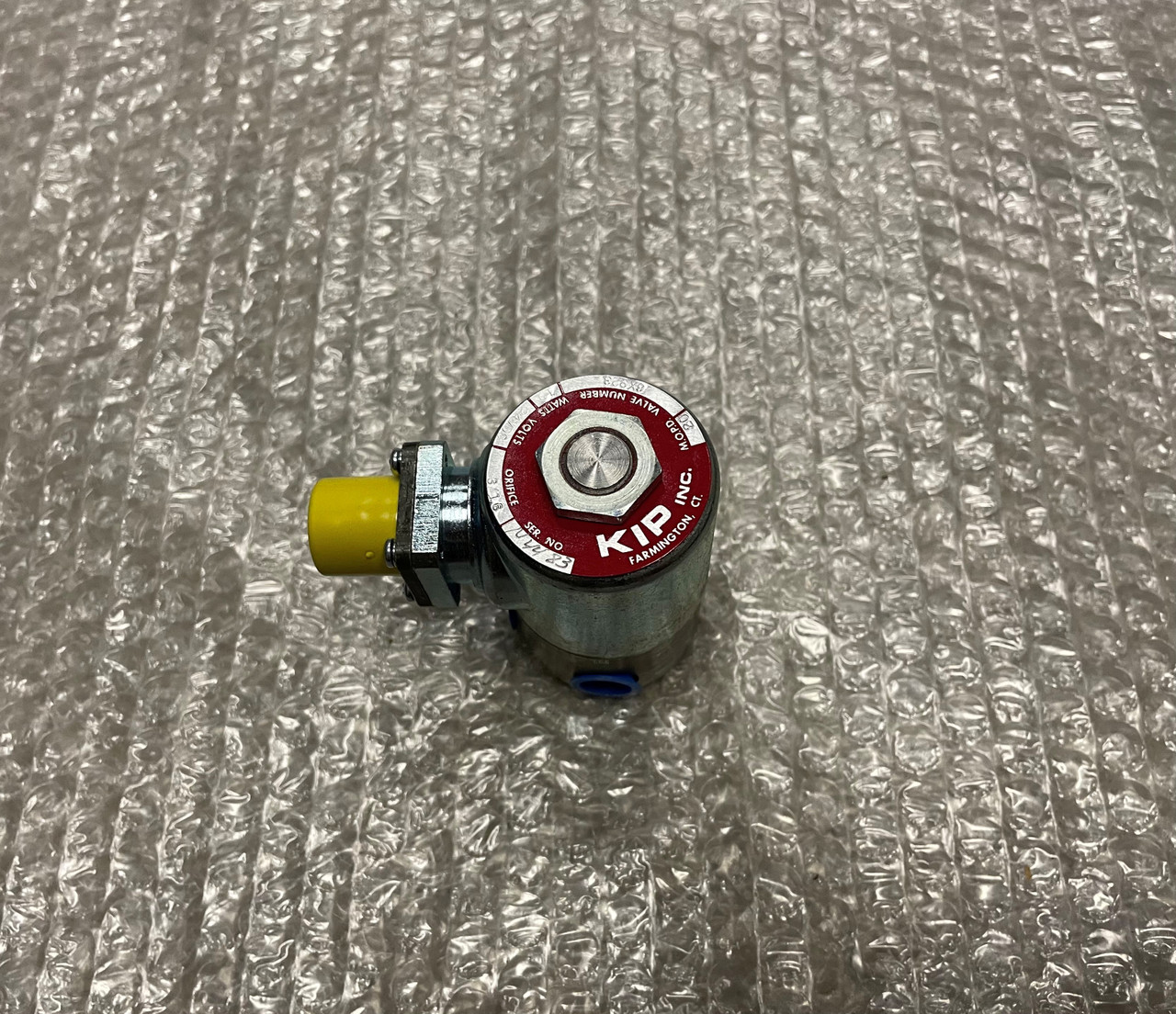 KIP VALVE SOLENOID P/N 6X323 NSN 4810010535337 Name Value APERTURE ...