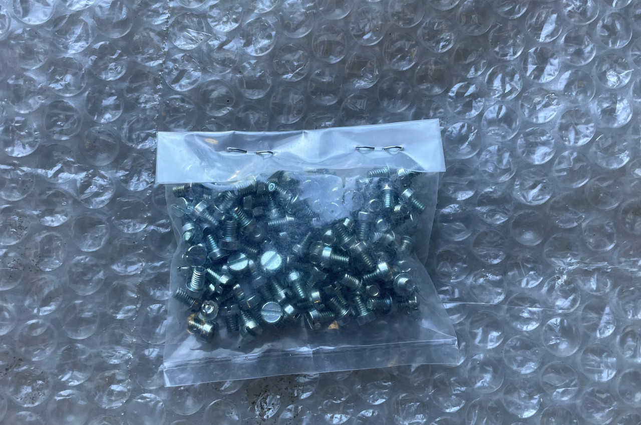 SCREW,MACHINE P/N 151692 NSN 5305003700926 Name Value THREAD CLASS 2A ...