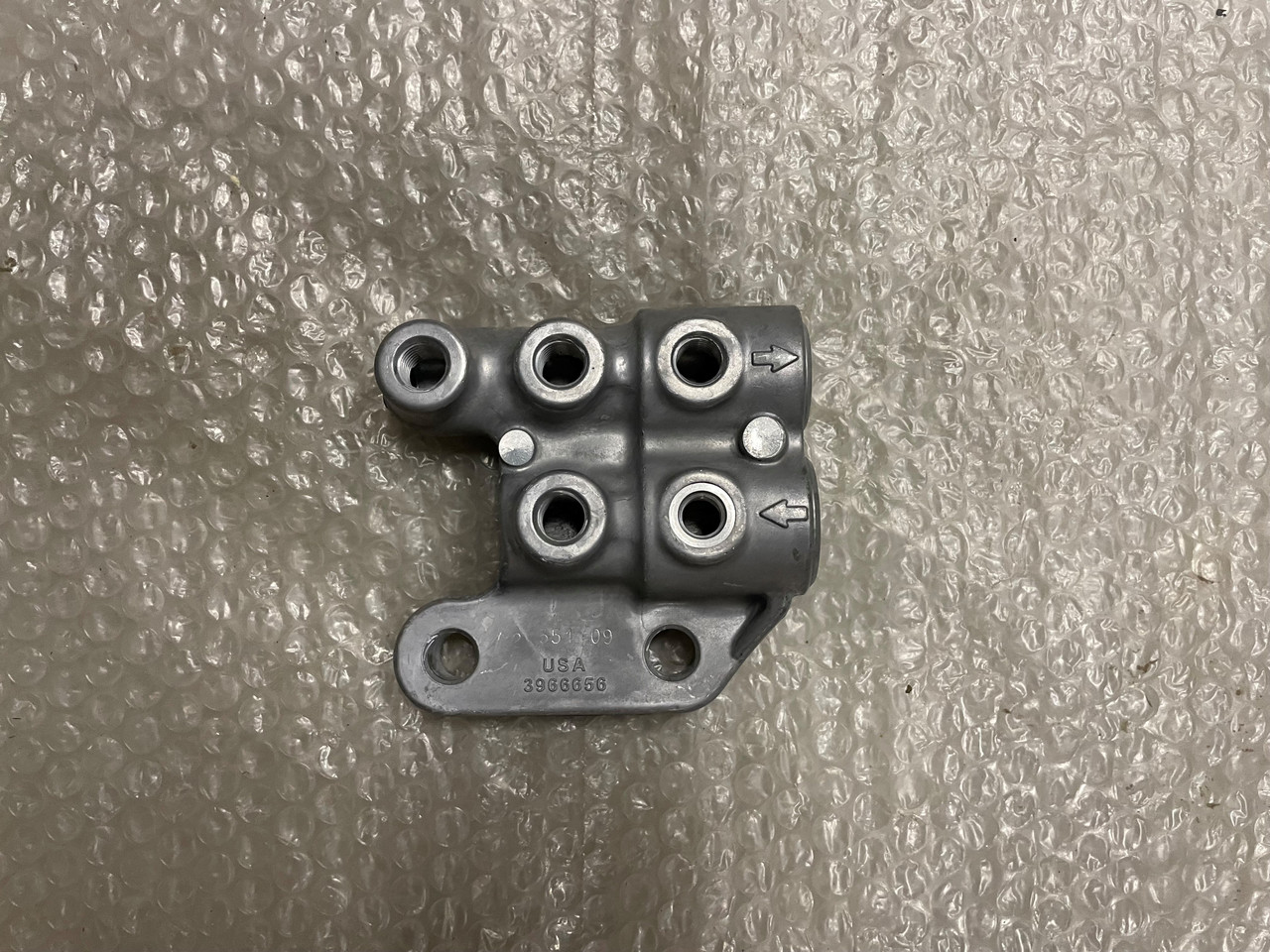 CUMMINS CONNECTOR TUBING STRAIGHT P/N 3966656 NSN 4730015638534 Name ...