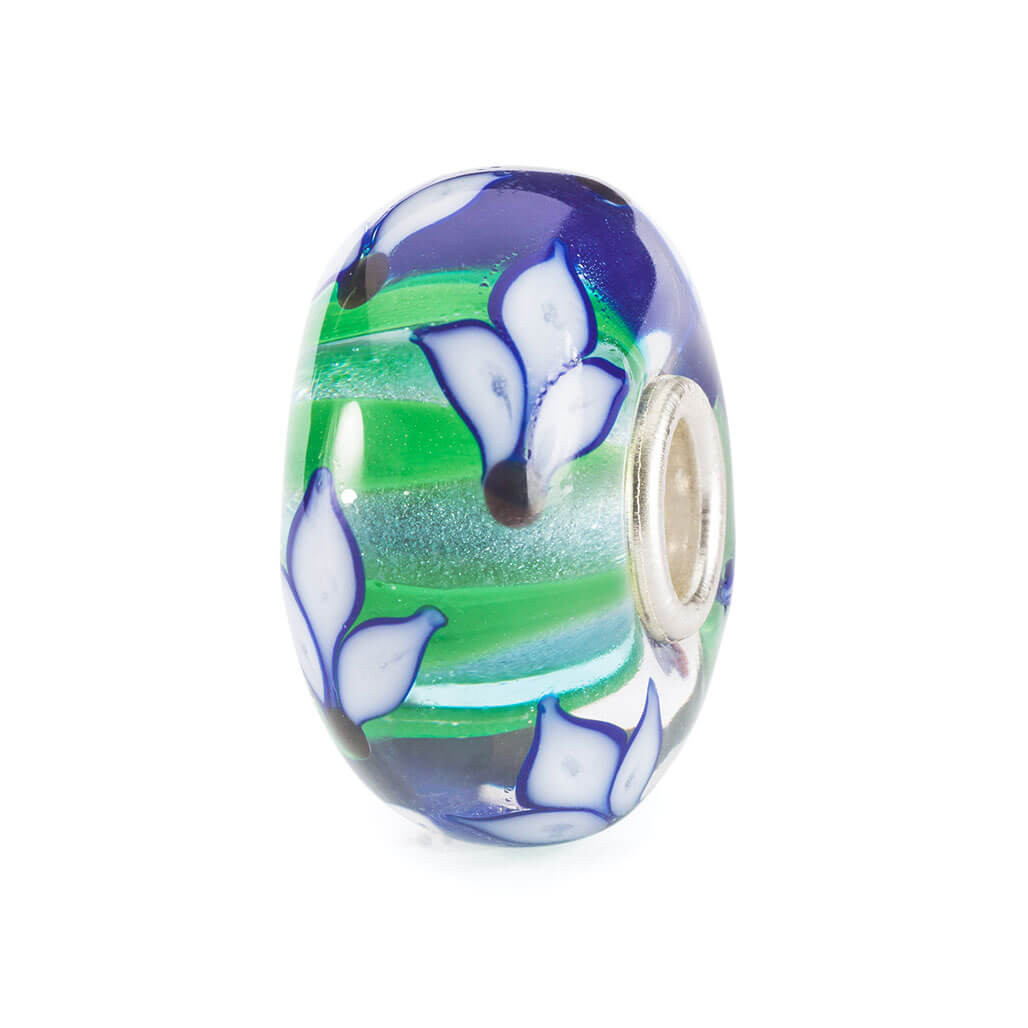 Trollbeads Blue Iris Bloom | Trollbeads Glass | TrollbeadsAkron.com