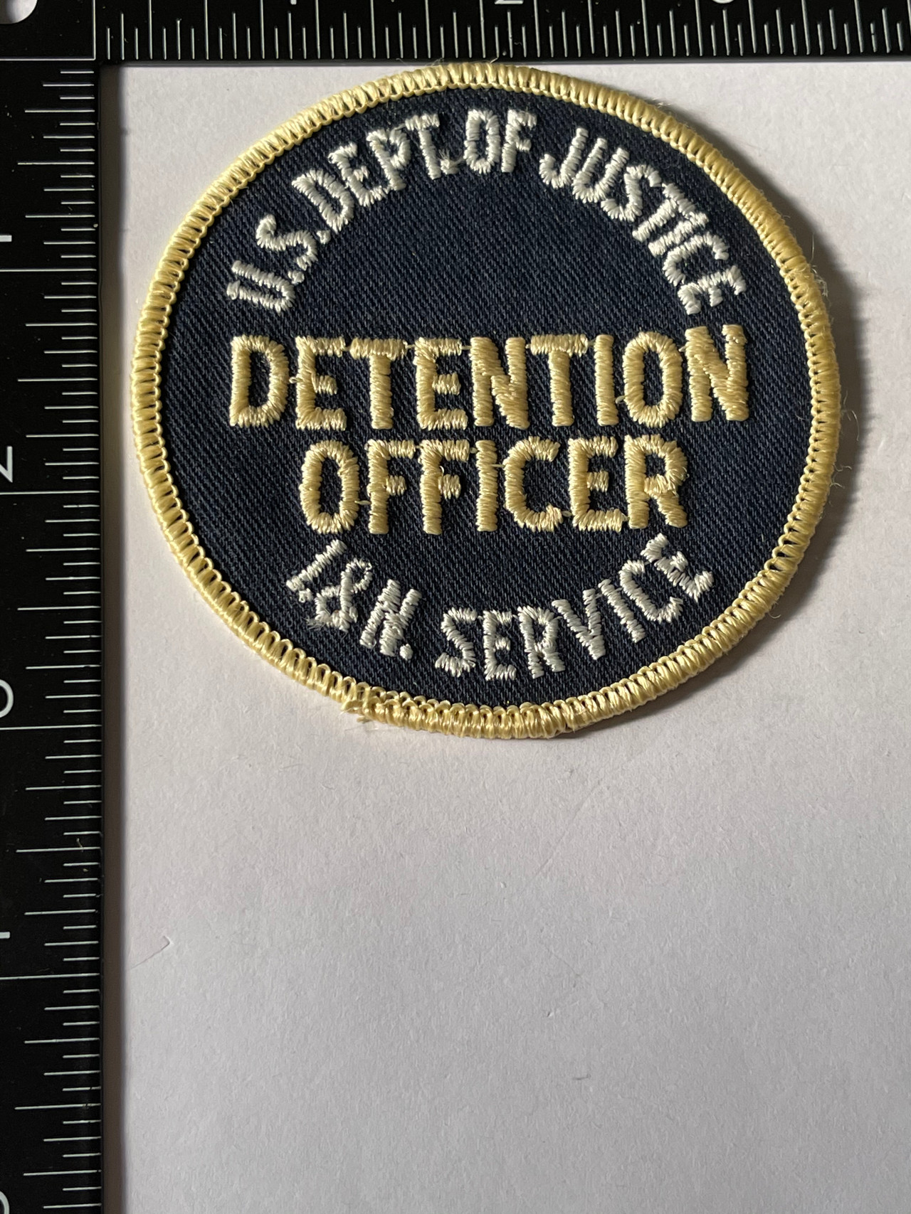 US IMMIGRATION DETENTION OFFICER RARE PATCH FREE SHIPPING!