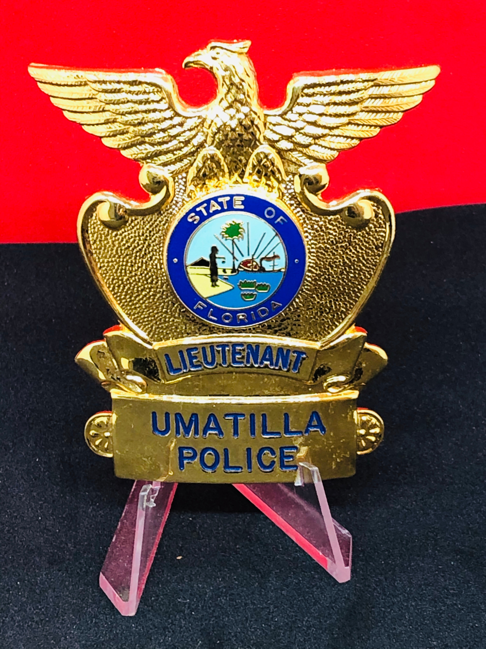 UMATILLA FLORIDA POLICE LIEUTENANT CAP BADGE RARE