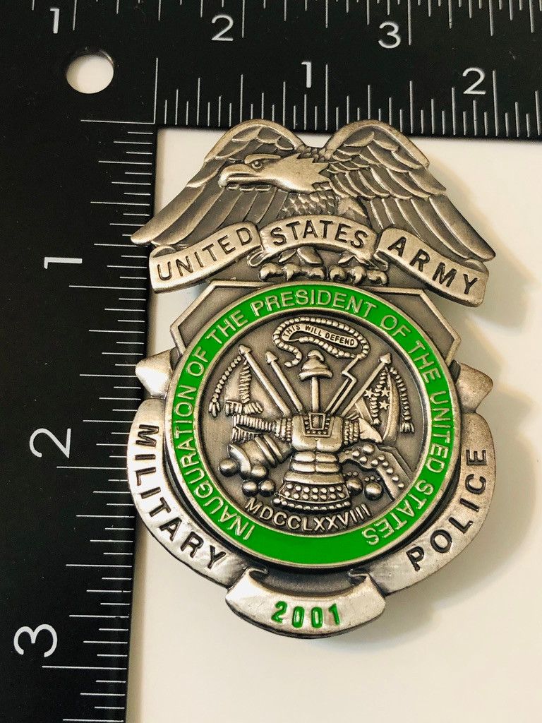 U.S. ARMY MILITARY POLICE BADGE 2001