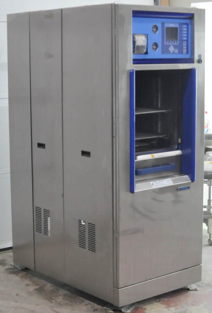 Getinge Model 533LS Gravity and Vacuum Steam Sterilizer