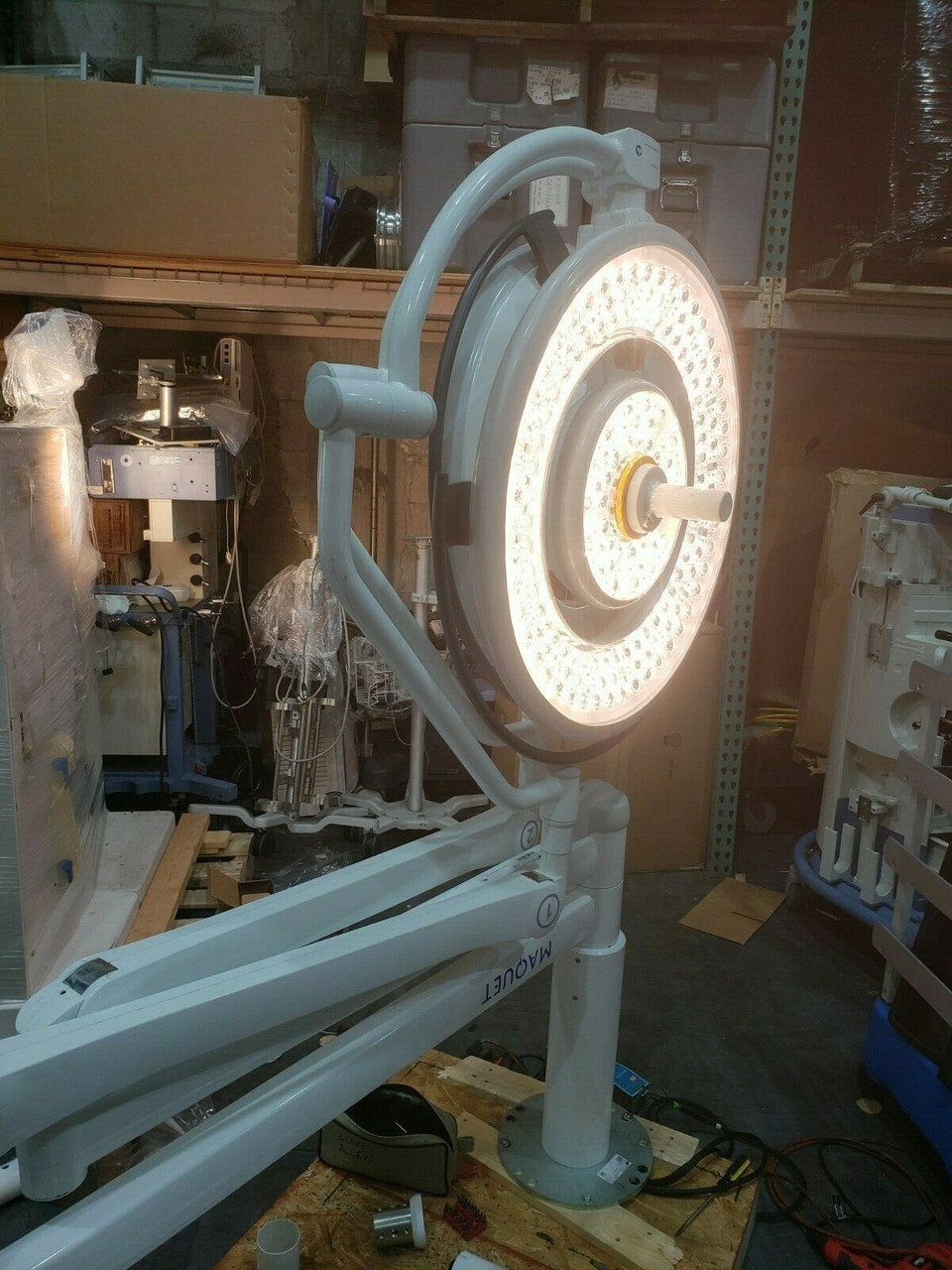 MAQUET POWERLED SAS 700 SURGERY LIGHT LED AMSCO STERIS - SPW Industrial