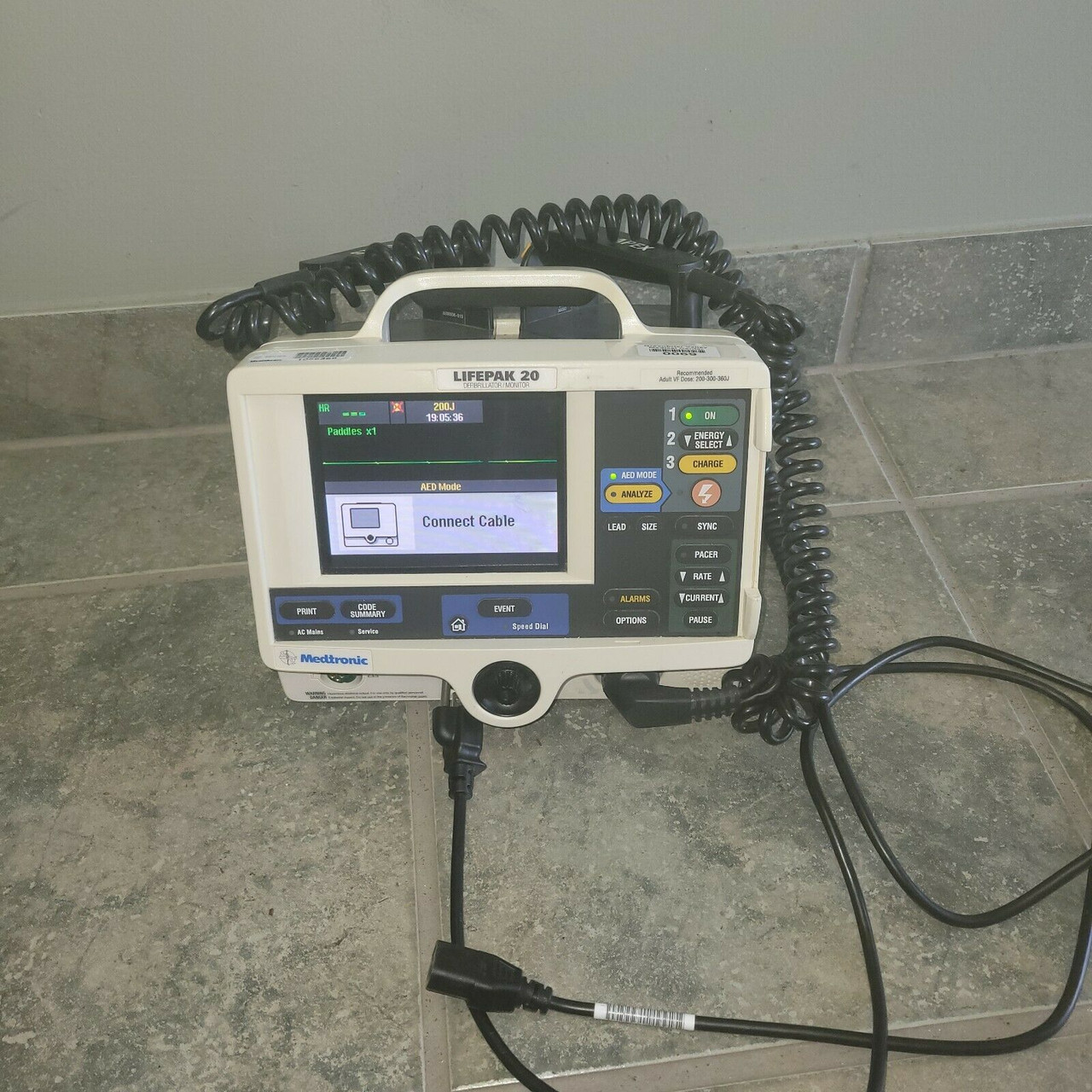 Physio-Control Lifepak 20 With Paddle
