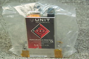 UNIT 8161 DIGITAL ULTRACLEAN METAL SEAL 500 PSL MAX/3,500 KPA UFC-8161 ...