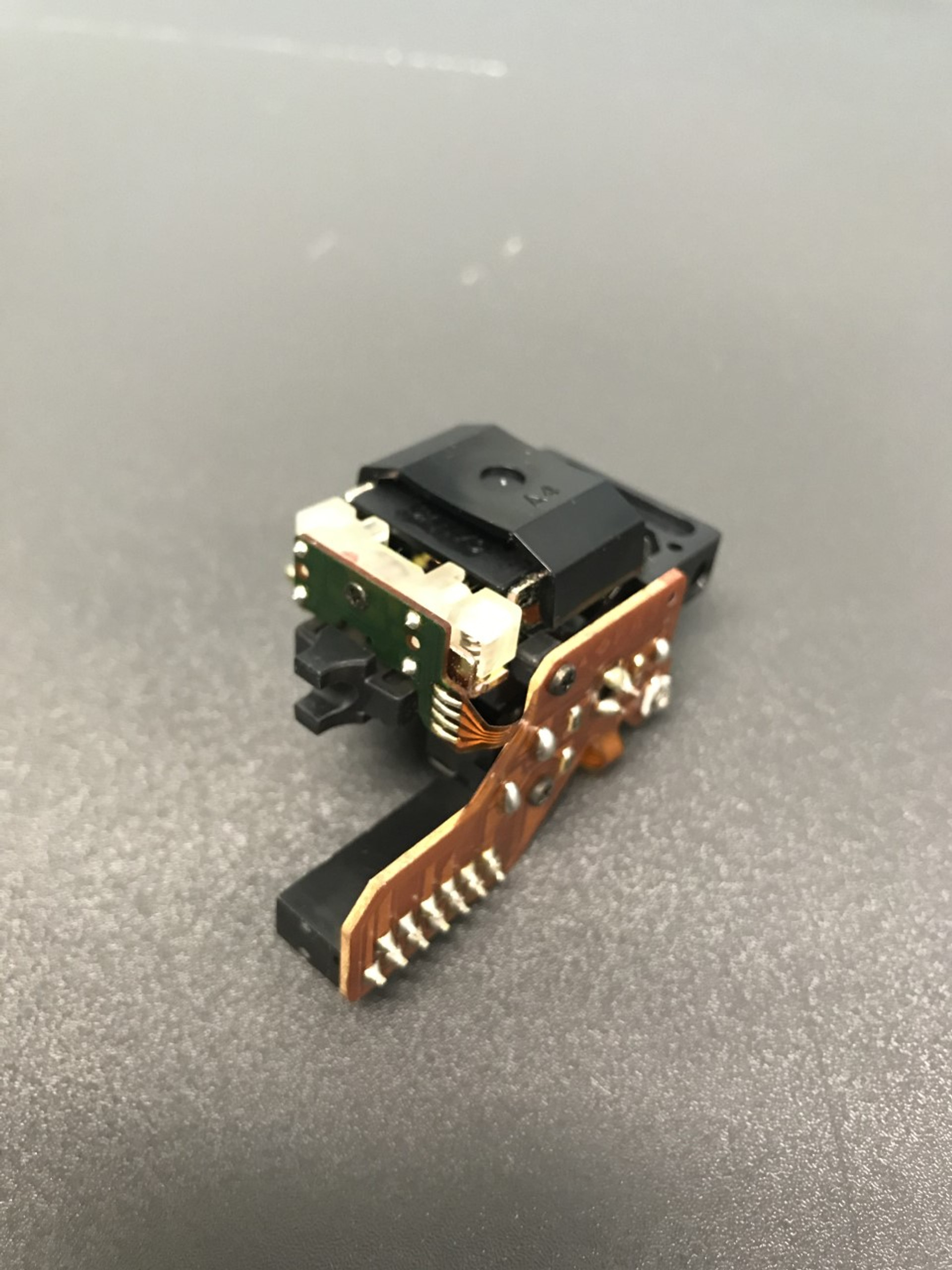 SF-P100 13PIN Original New Sanyo Laser Lens Optical Pickup - SPW Industrial