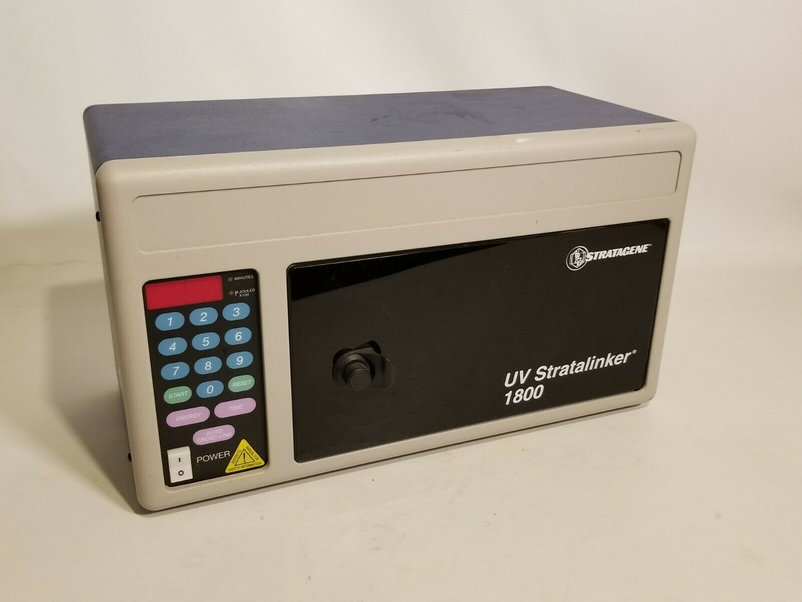 Stratagene - Uv Stratalinker 1800 -120 Vac, 2A, 60Hz.