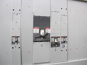 GE Sprectra 2000 Amp Main Lug 277/480 Volt Switchboard,w/breakers ...
