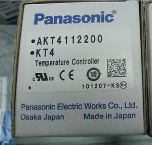 PANASONIC KT4 Temperature Controller AKT4112200 100-240VAC new