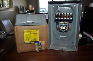 SQUARE D 8903LG60V02 - 6 POLE LIGHTING CONTACTOR