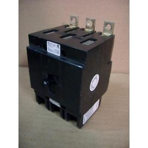 CUTLER HAMMER GHB3050/E-7819 MOLDED CASE CIRCUIT BREAKER 480V/50A/3 ...