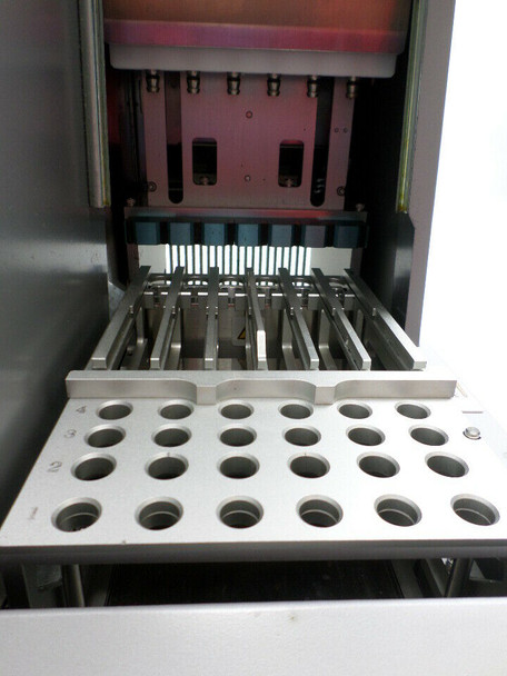 Qiagen Instruments Geno Vision Geno M -6 Bio Robot Liquid Handler Ez1 ...