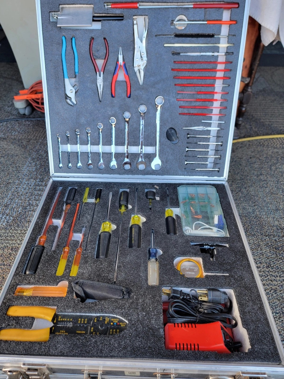 Joint Electronics TK-105A/G Military Electronic System Tool Kit 5180-01 ...
