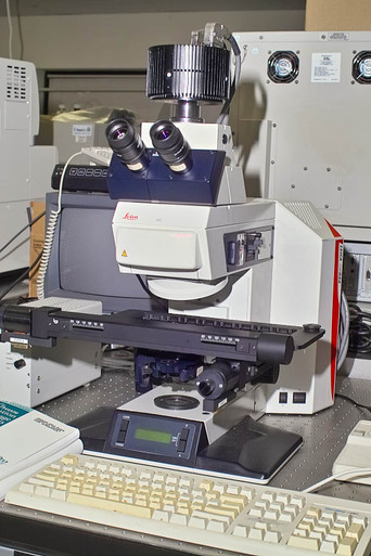 LEICA DMRXA UPRIGHT FLUORESCENCE MICROSCOPE WITH 8-SLIDE MOT STAGE AND ...