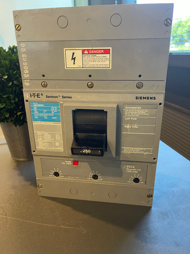 Siemens JXD23B250, 250A 240V Circuit Breaker