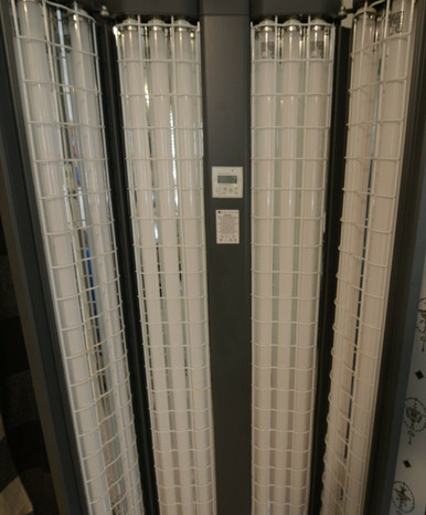 Daavlin UV 7 Series, FULL BODY, UVB Phototherapy 10 lamp Machine for ...