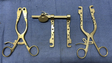 Aesculap Retractor System 61 Piece Set Surgical With Sterilization Tray.