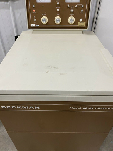 Beckman Model J2-21M High Speed Refrigerated Centrifuge With Rotors