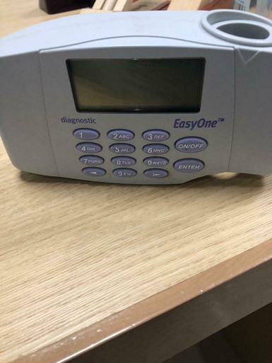 Easyone Model 2001 Spirometer With 2010 Model Cradle And Screen Conector