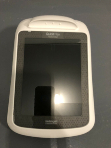 Invitrogen Qubit Flex Fluorometer By Thermo Fisher Scientific