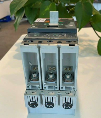 Abb Sace Tmax T4N 250 E93565 150 Amp Molded Case Circuit Breaker W ...