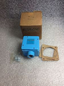 (L10) WARRICK 3E2B THREADED 2 POLE FITTING ENCLOSURE - SPW Industrial