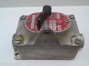 EXPLOSION PROOF TUMBLER SWITCH APPLETON EFSC175-F1 - SPW Industrial