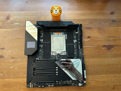 3960X Amd Thripper ? Asus Rog Zenith Ii Extreme Strx4 ?Ek Waterblock ...