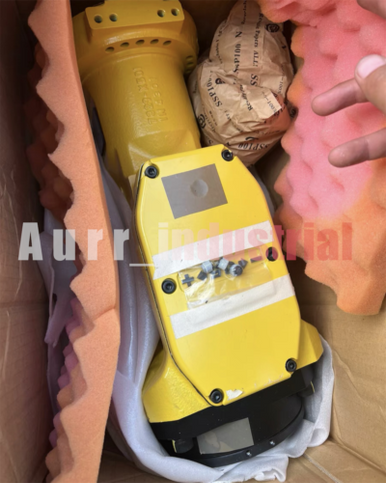 Fanuc Wrist Unit R-2000Ib/165F Wrist A290-7329-T501 - SPW Industrial