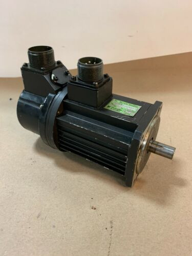 Shop Yaskawa Usasem-03Cy41 Ac Servo Motor With Encoder Utmah-B15Asb ...
