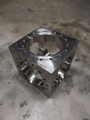 Shop 6'' 6-Way Conflat Vacuum Cube - Lesker Mdc Hunnington backed by a ...