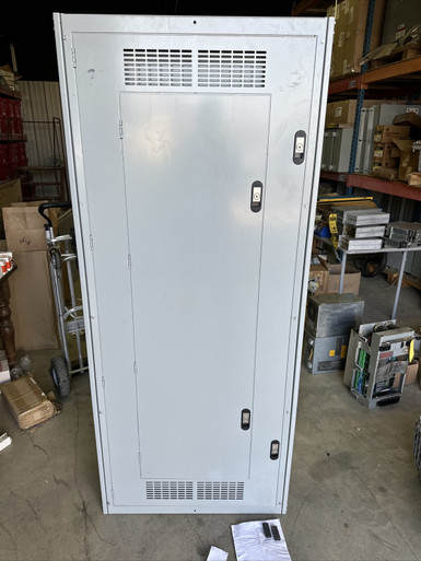 Siemens 400 Amp 208/120 3 Phase Breaker Panel Mdp W/ Breakers 42 Circuit
