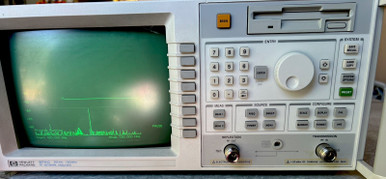 Hp 8711C Network Analyzer. 300Khz-1300Mhz. Option 1Ec