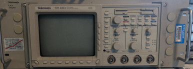 Tektronix 420A Digital 4 Channel 200 Mhz Oscilloscope, Rack Mount