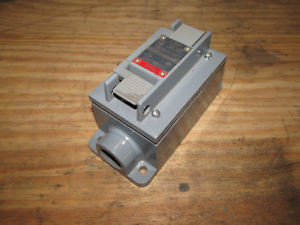 Allen Bradley 800S-2Sa4 Nema 4 Start Stop Enclosure New - SPW Industrial