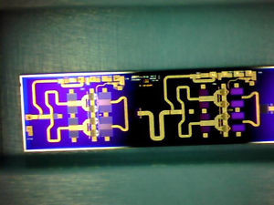 21 - 24Ghz 1 Watt Mmic Rf Amplifier Chip Aph518 One Unit - SPW Industrial