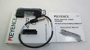 KEYENCE DUAL DIGITAL FIBER SENSOR FS-V21R NEW IN MFR.BOX