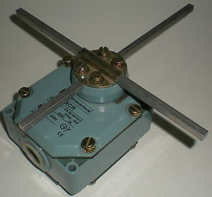 Electrical Limit Switch Telemecanique Xcre18 Metal Square Cross Rods ...