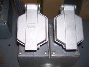 Cooper/Crouse Hinds Interlocked Receptacle Cat# Enrc22201 - SPW Industrial