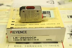 KEYENCE CMOS Laser Sensor LR-ZB250CP LRZB250CP new in box