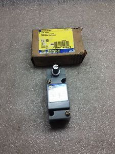 (RR22-6) SQUARE D 9007C54B2 LIMIT SWITCH - SPW Industrial
