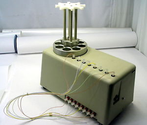 Buy -Varian VK 8000 Dissolution Sampling Station 8-Vessel Filter ...